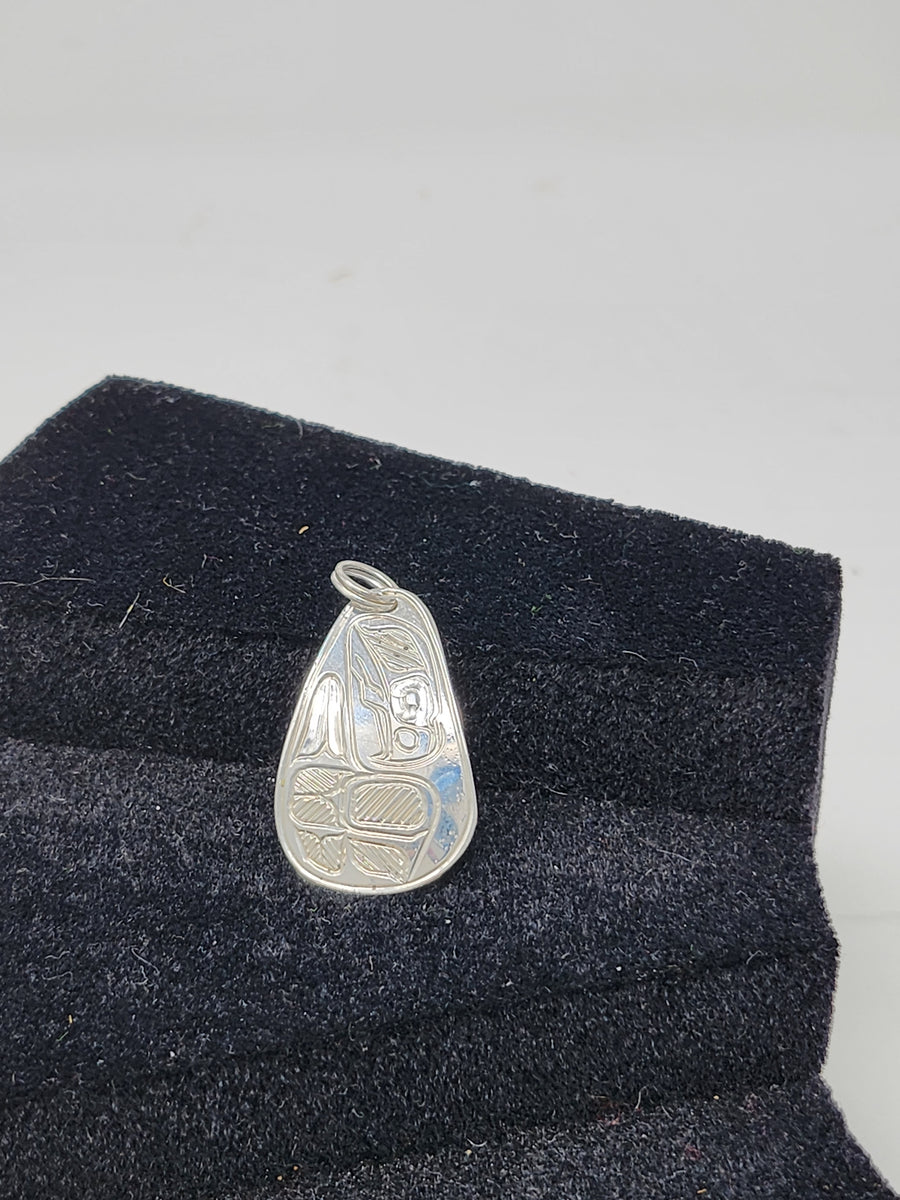 Eagle pendant by Ivan Wilson – U'mista Cultural Centre